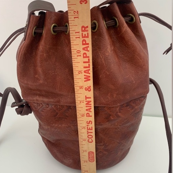 Pendleton | Bags | Pendleton Leather Bucket Bag Soft Leather With Cinch ...